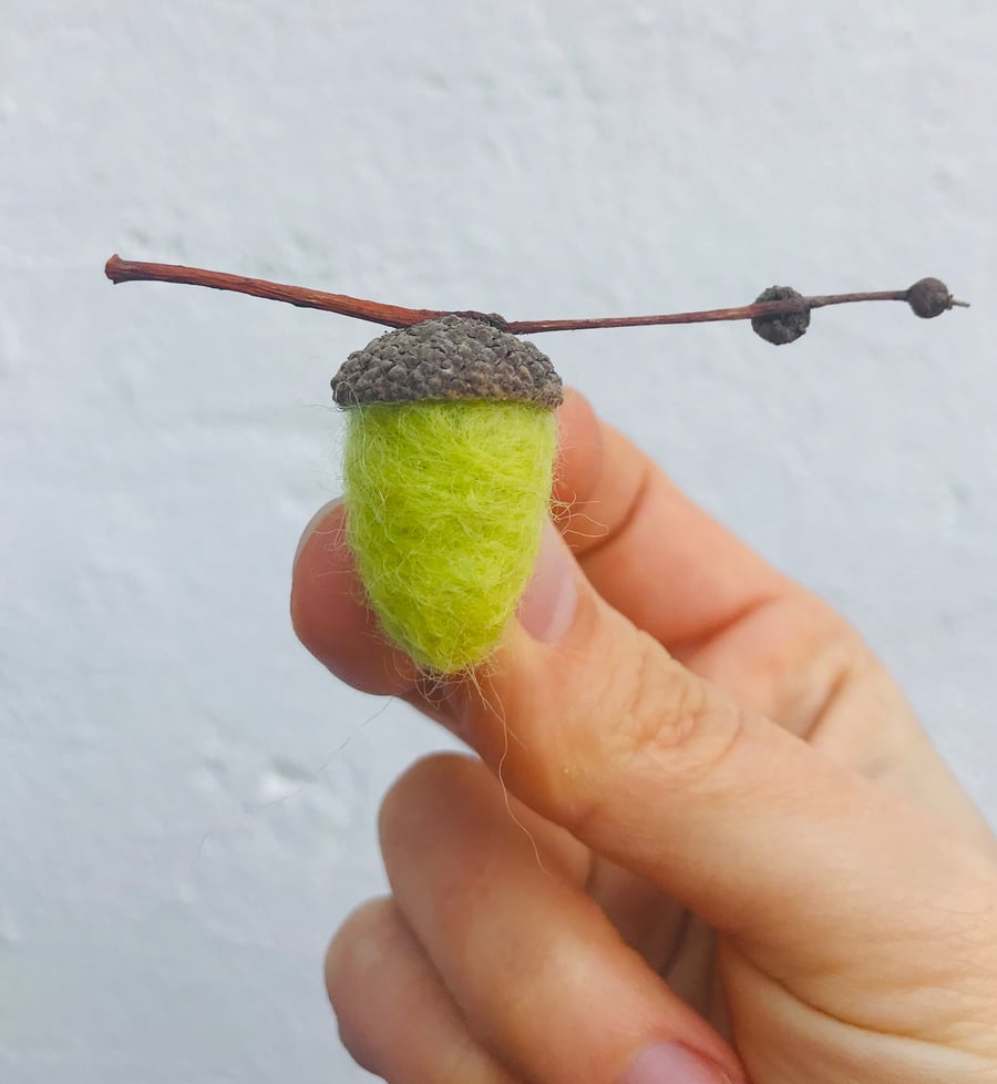 Acorn brooch, felted acorn brooch, acorn pin, a... - Folksy