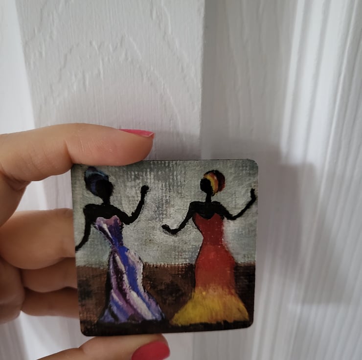 Mini magnet Dancing African Women print - Folksy
