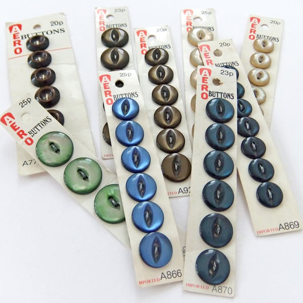Vintage Buttons on Card. Carded Buttons. Pearli... - Folksy