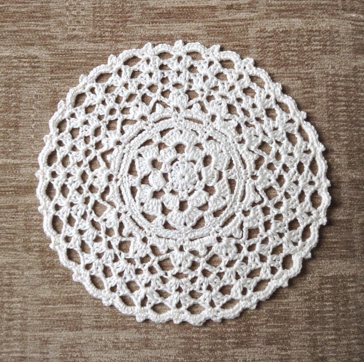 Crochet Vintage Style Doily in Cream - Folksy