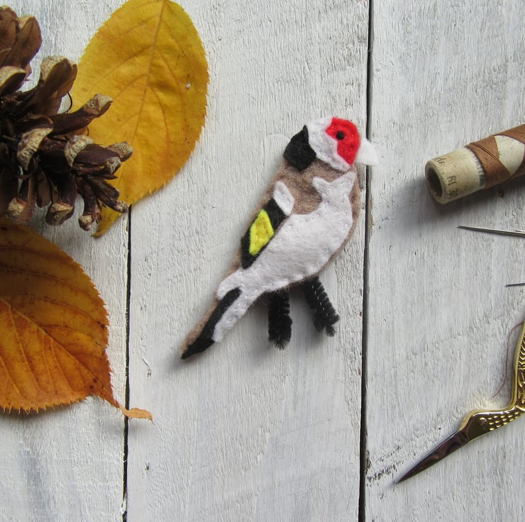 Bird fridge magnets, felt magnets, bird watcher... - Folksy
