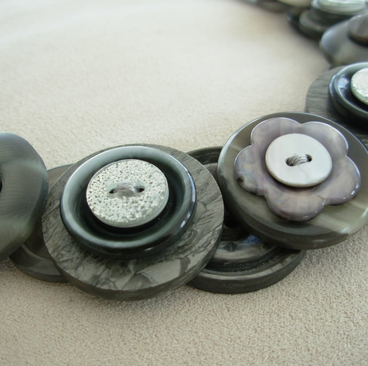 Button Necklace - Folksy