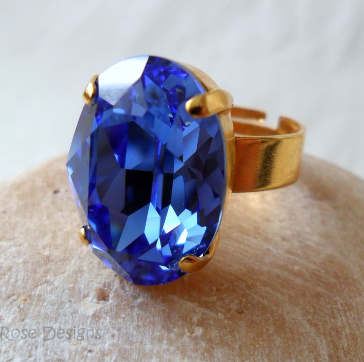 Large oval ring with a blue Swarovski crystal -... - Folksy