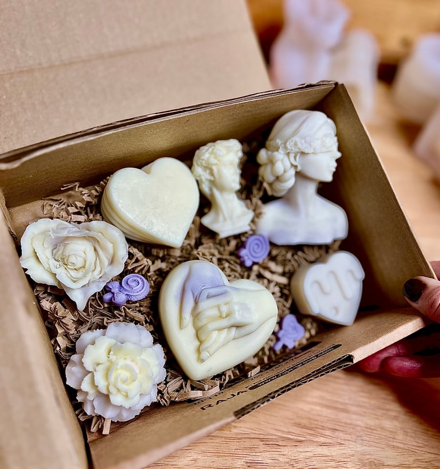Handmade Soy Wax Melt Gift Box for Valentines o... - Folksy