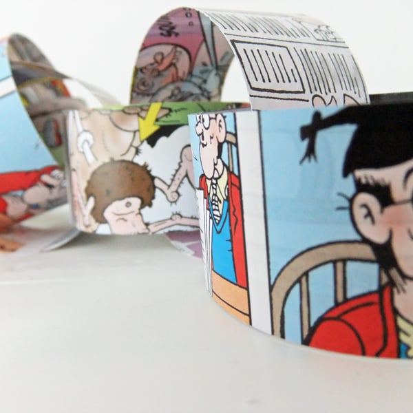 Paper Chain - DIY- upcycled paper chain from B... - Folksy