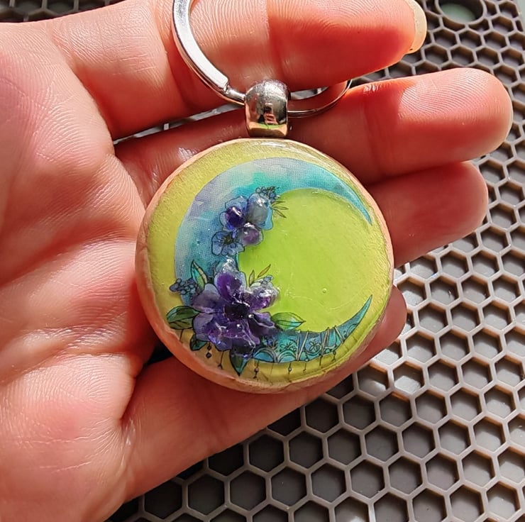 Glow In The Dark Moon Keychain: Amethyst Flower... - Folksy