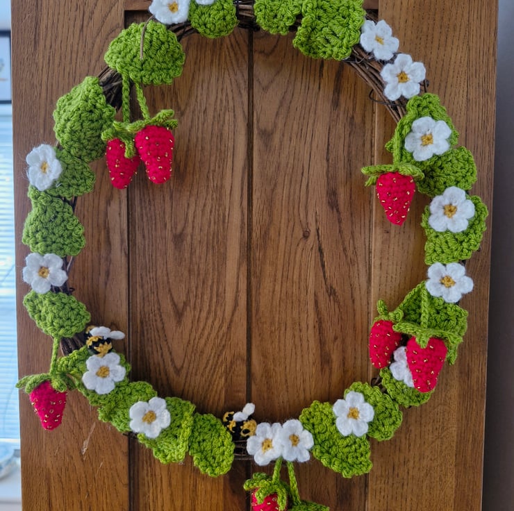 Handmade crocheted bees and sparkling beaded st... - Folksy
