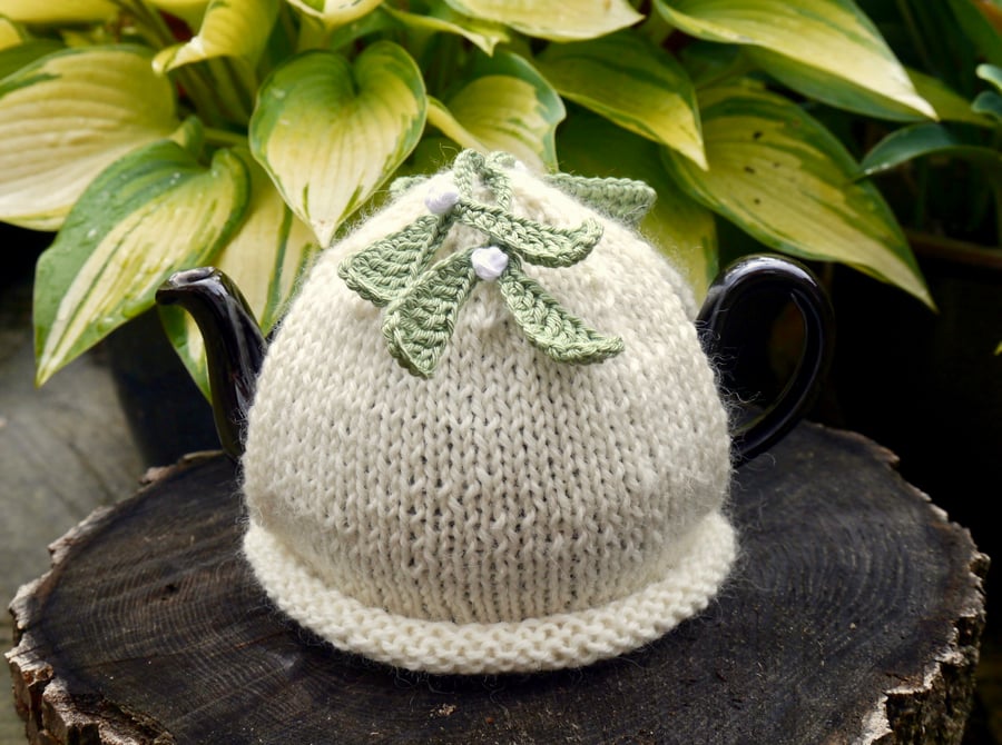 One Cup Mistletoe Tea Cosy, Small Christmas Tea... - Folksy
