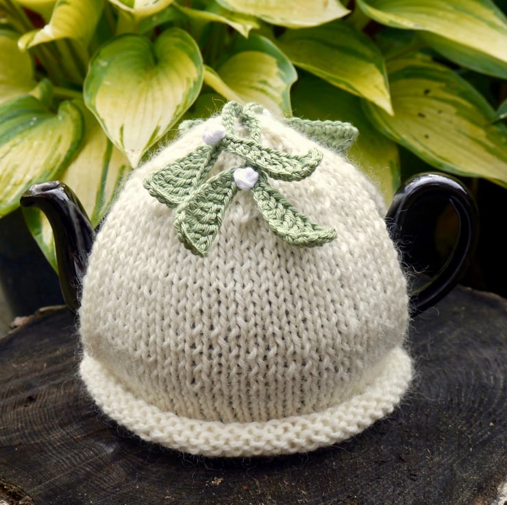 One Cup Mistletoe Tea Cosy, Small Christmas Tea... - Folksy