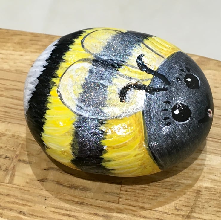 Bee hand painted pebble garden rock wildlife po... - Folksy