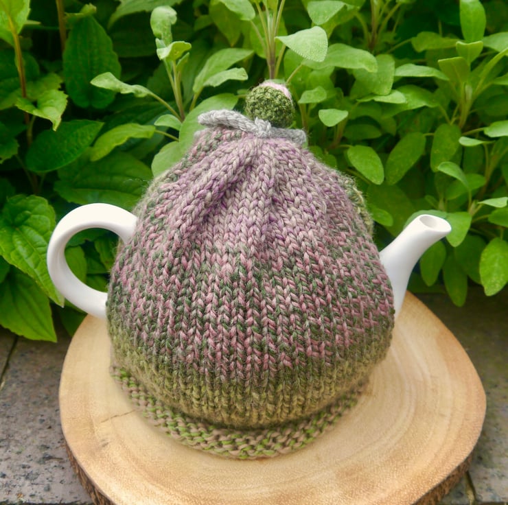 Large 8 Cup Autumnal Wool Tea Cosy With Oak Lea... - Folksy