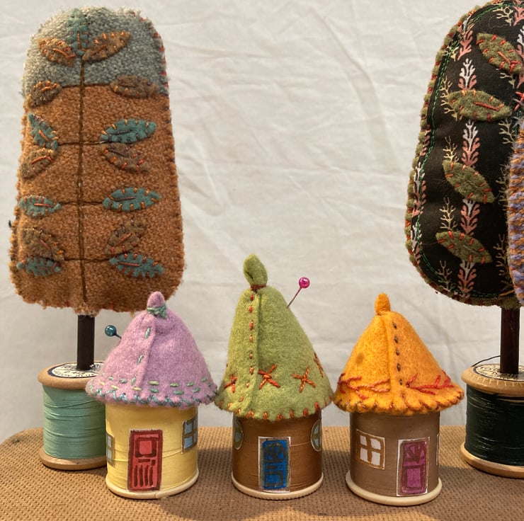 Pointy pin cushion No8 - Folksy