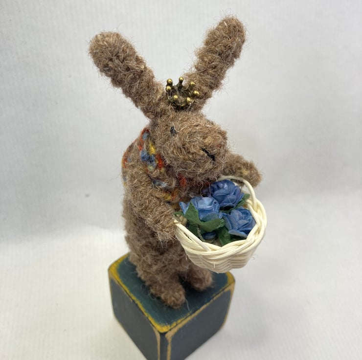 Poppy the Rabbit - Folksy