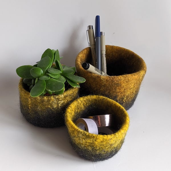 Trio of nesting wool felt pots - grey and yellows - Folksy