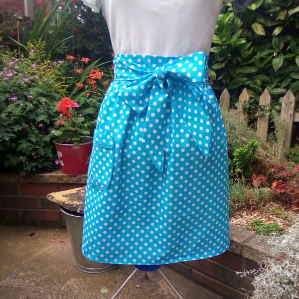 Half Apron Traditional Afternoon Tea Blue and W... - Folksy