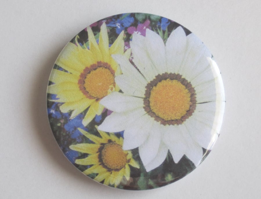 Flower badge - Folksy