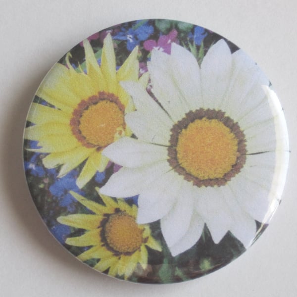 Flower badge - Folksy
