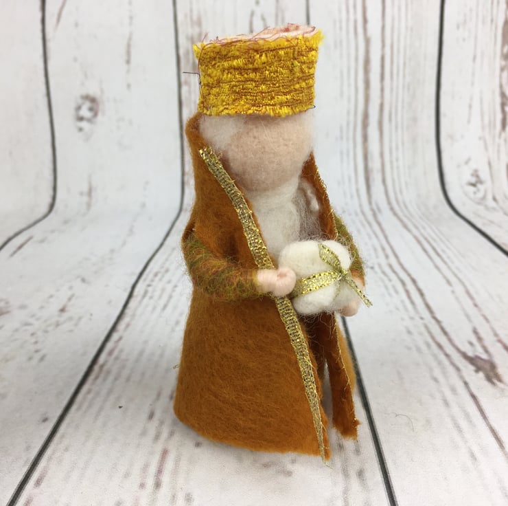 Three wise men, small nativity set, needle felt... - Folksy