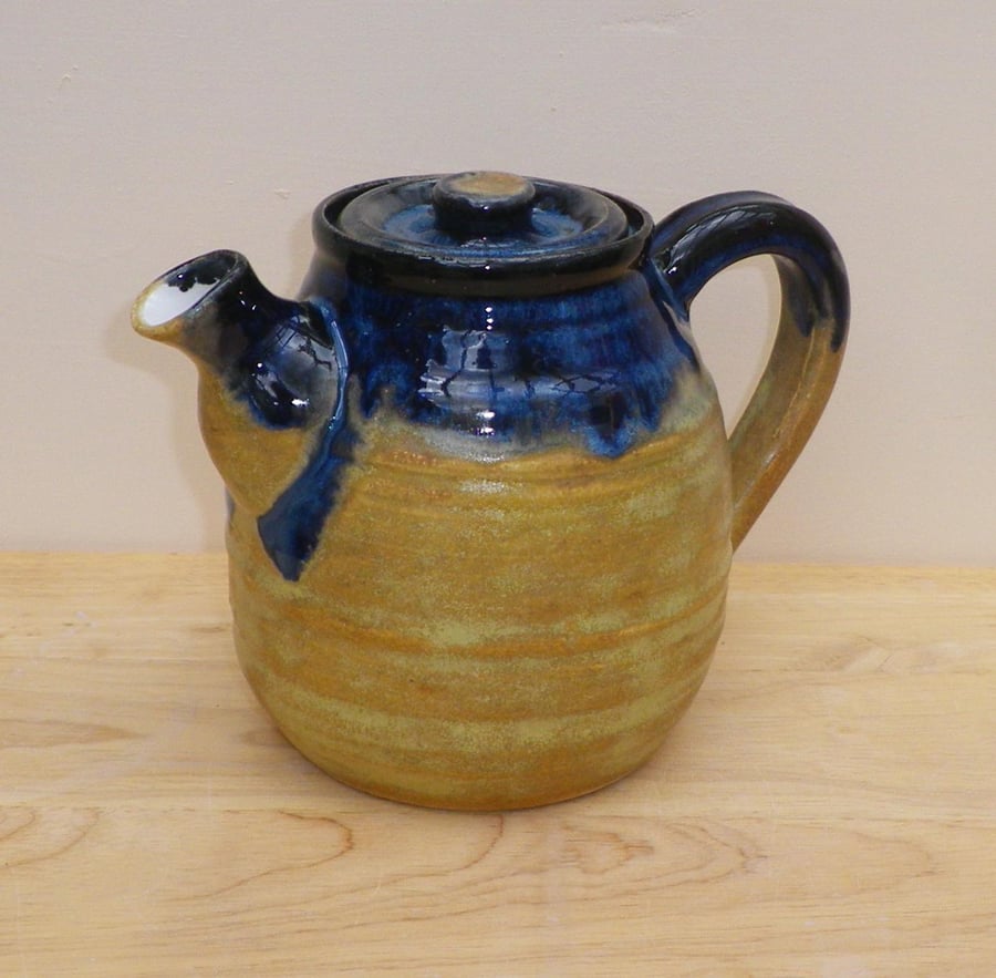 Teapot hand thrown in stoneware pottery ceramic - Folksy