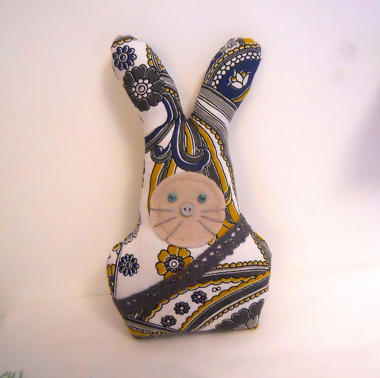 FUNKY Lavender Rabbits - Folksy