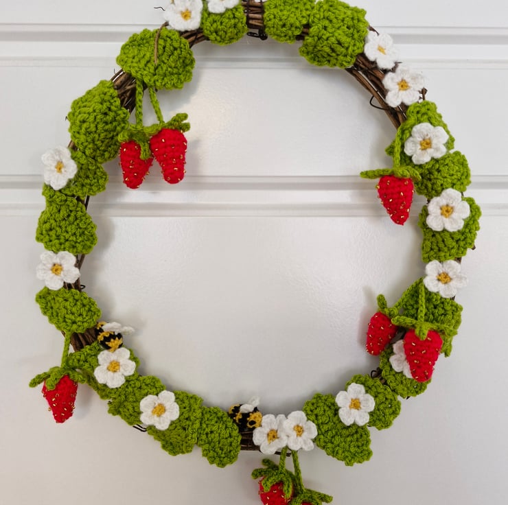 Handmade crocheted bees and sparkling beaded st... - Folksy