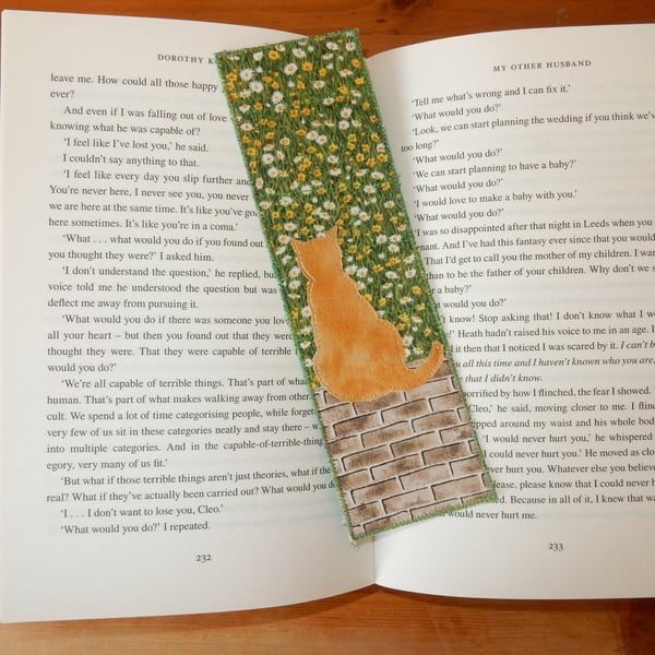 Bookmark ginger cat looking into the meadow - Folksy