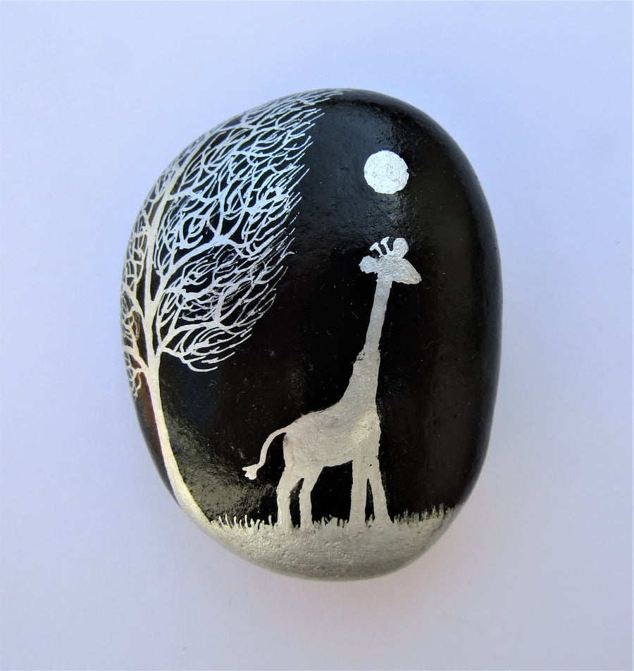 Giraffe Gift, Painted Stone, Animal Art, Rock P... - Folksy