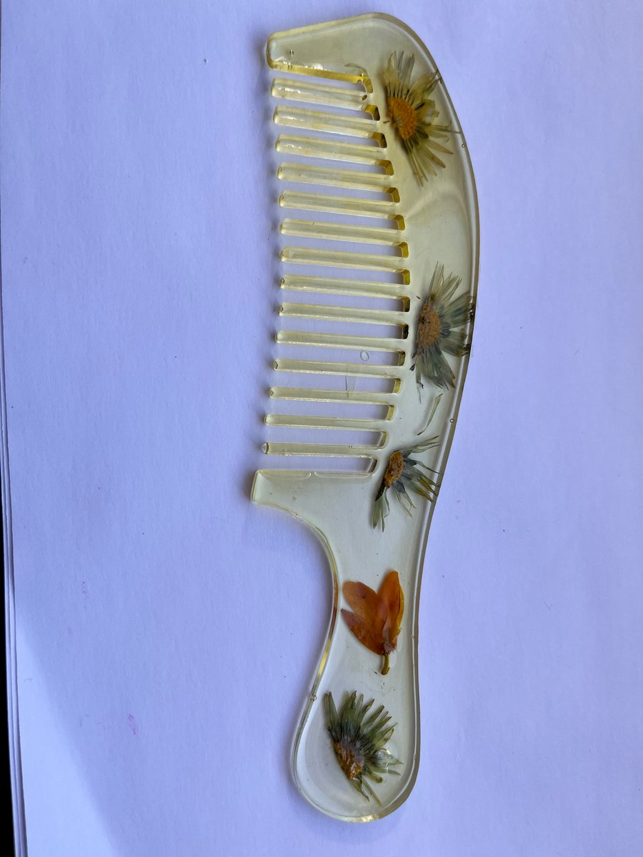 Daisy & Gorse Flower Comb - Folksy