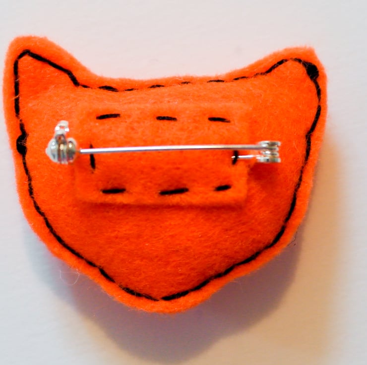 Ginger cat brooch - Cat brooch - Handmade Pin - Folksy
