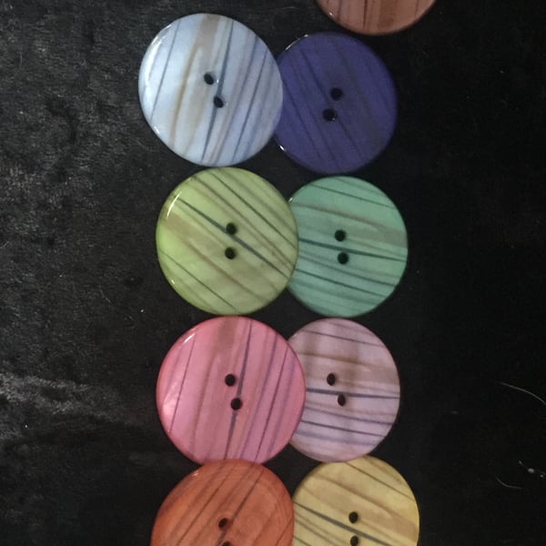 Shell Horizontal Stripes Buttons - Folksy