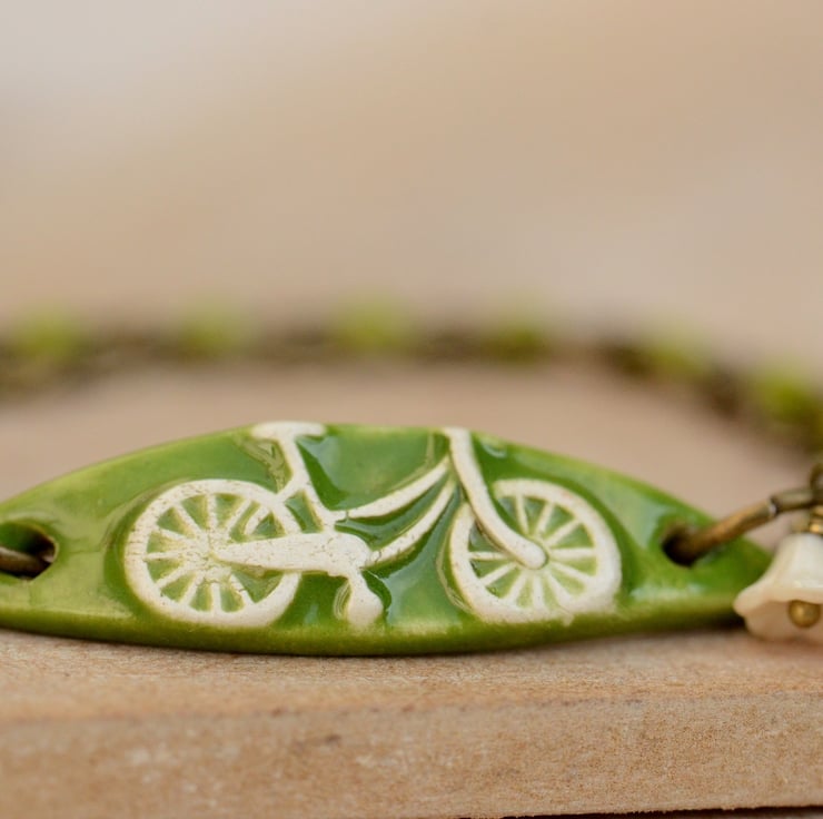 Green Ceramic Bicycle Bracelet with Ceramic Bea... - Folksy