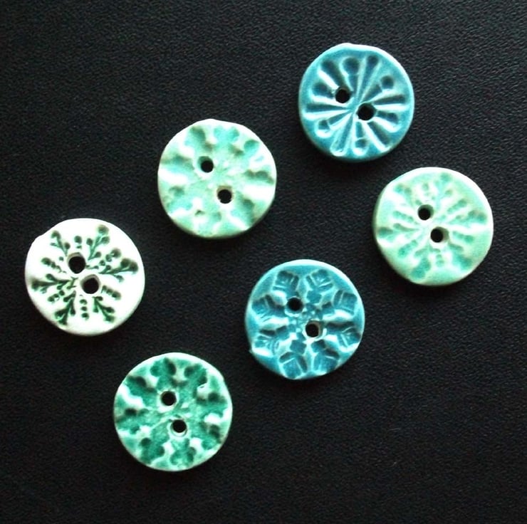 set of six small ceramic Christmas snowflake bu... - Folksy
