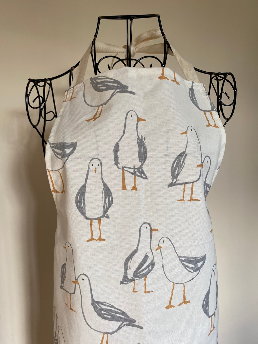 SALE! Coastal Style Traditional APRON - Perfect... - Folksy