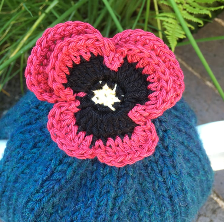 Pansy Knitted Tea Cosy - Folksy