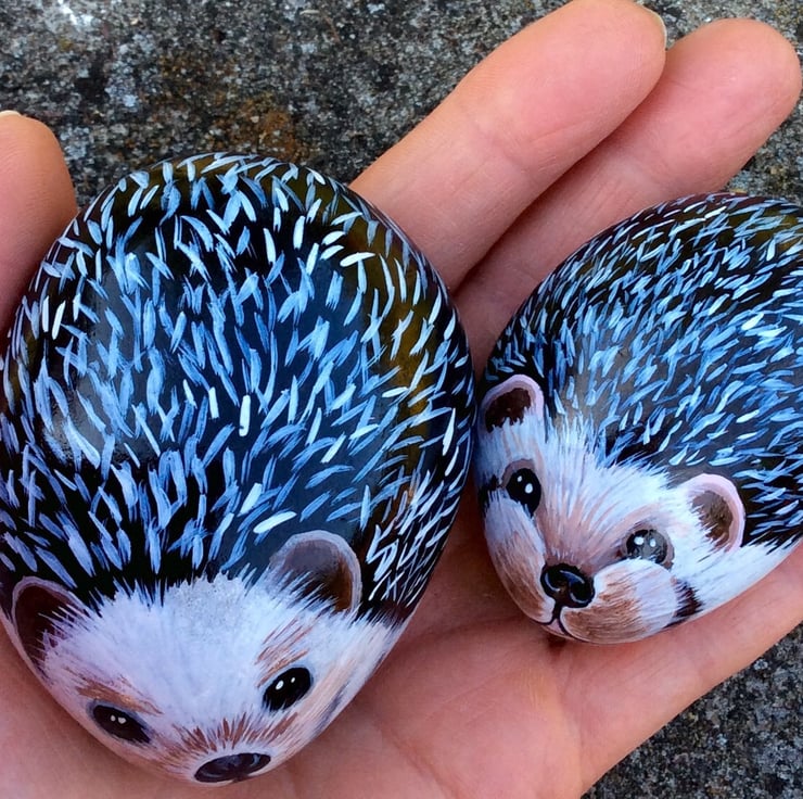 Hedgehogs hand painted on stones - Folksy