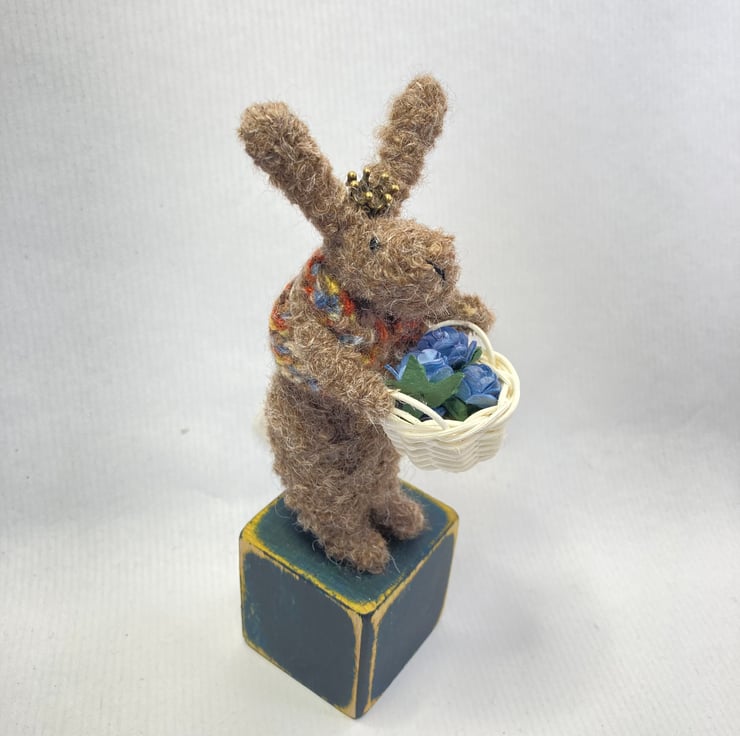 Poppy the Rabbit - Folksy