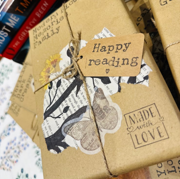 Blind date With a book - surprise book gift - Folksy