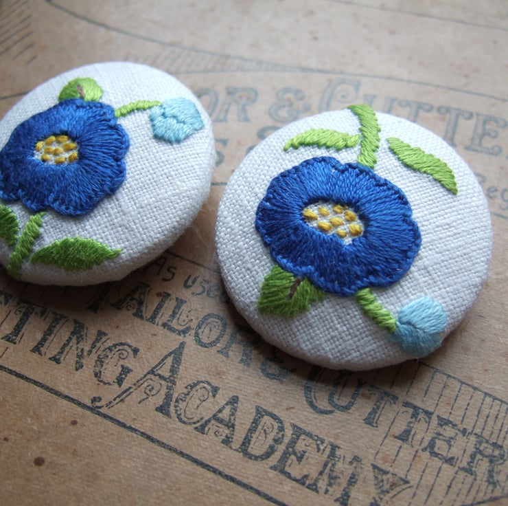 A pair of jumbo extra large buttons, covered wi... - Folksy