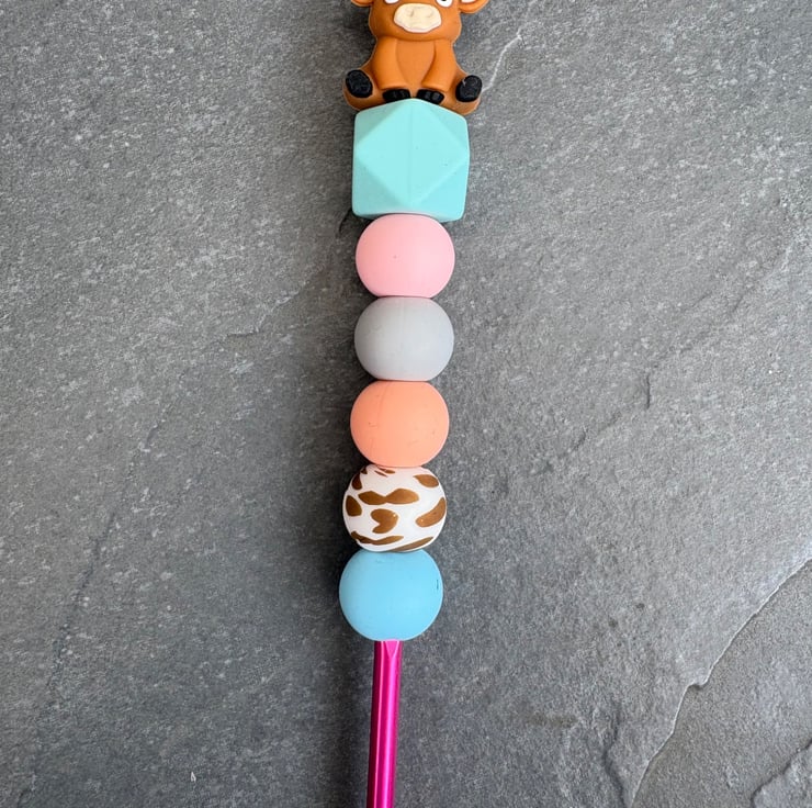 Cow silicone beaded crochet hook 4.5mm - Folksy