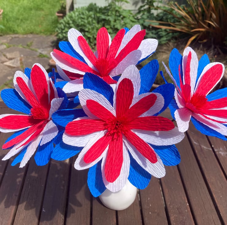 Jubilee Union Jack Paper Flower Decorations - Folksy