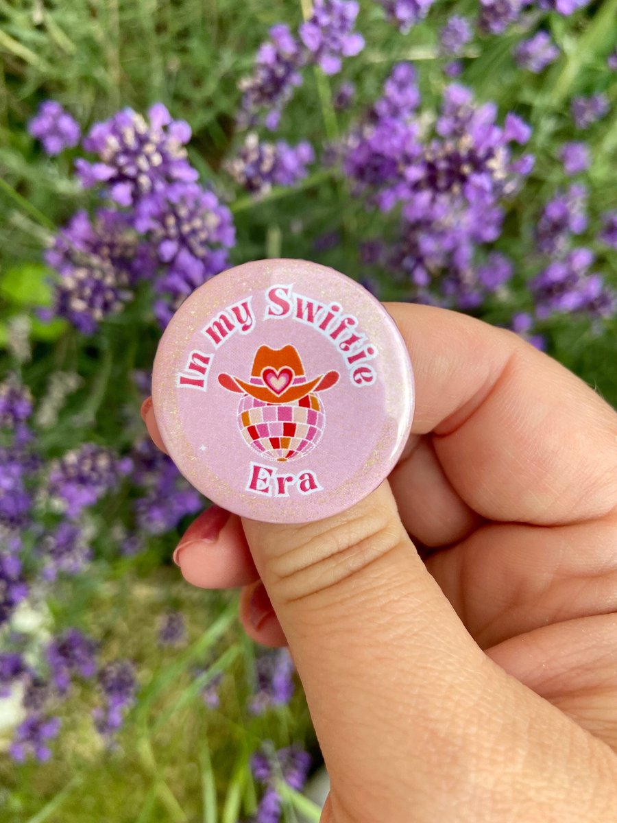 In my swiftie era pin badge T Swift theme - Folksy