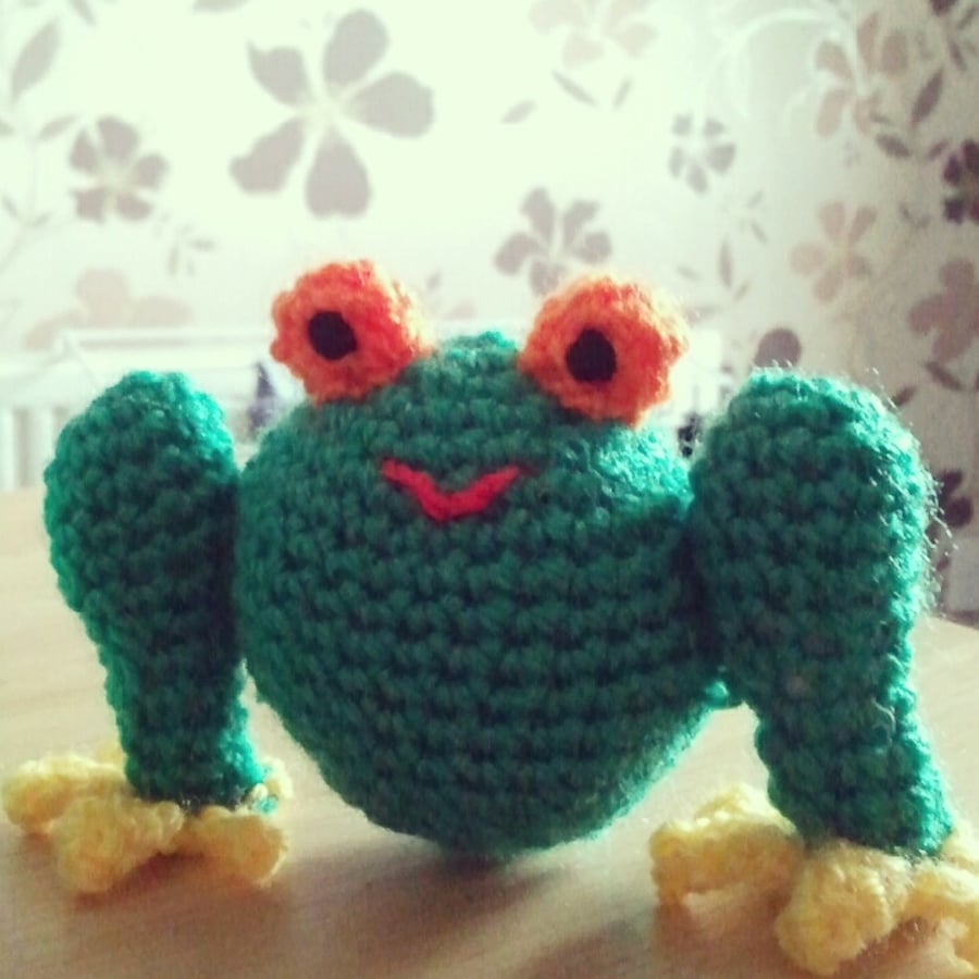 Crochet Tree Frog - sale - Folksy