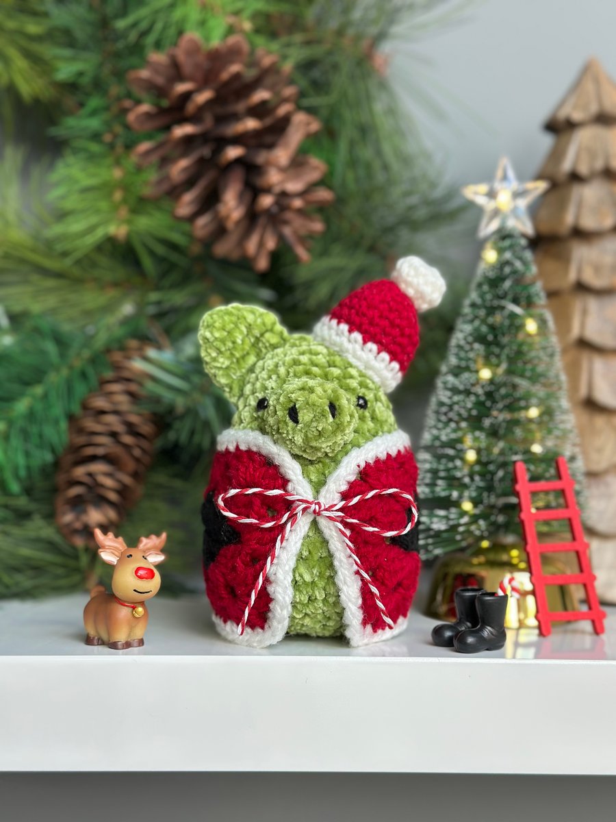 Grinch Pig - Folksy