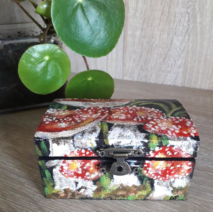 Wooden trinket box handpainted with Fly Argaric... - Folksy