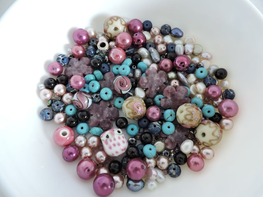 Assorted Lot of Freshwater Pearls Shell Pearls ... - Folksy