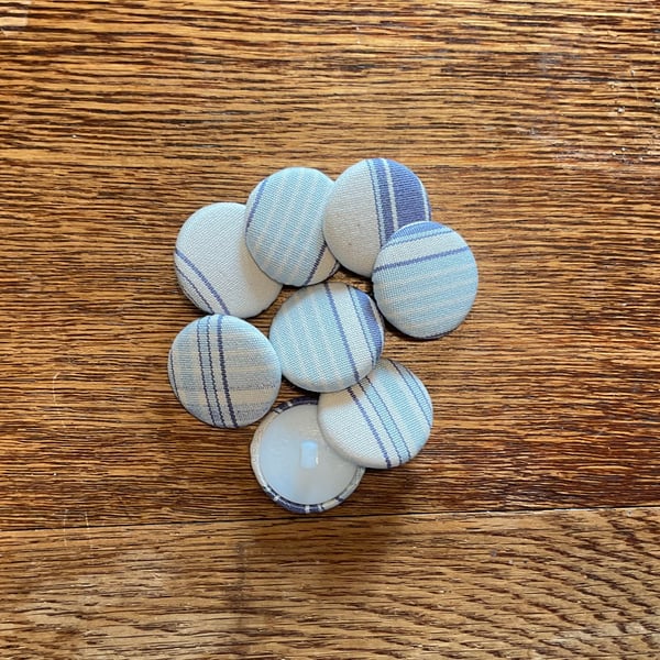 Set of 8 handmade covered buttons. - Folksy