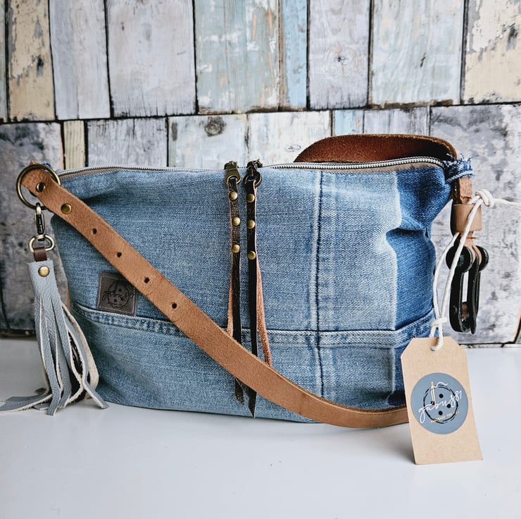 Upcycled denim purse with zipper, everyday use... - Folksy