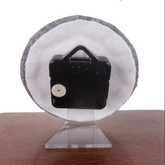 Small felted desk clock with poppy design, 12.5cm - Folksy