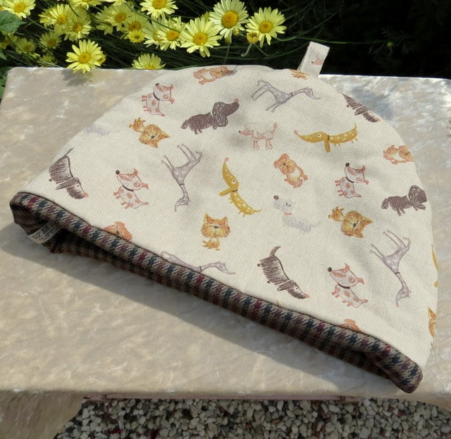 Tea Cosy, size extra large. Made to fit a 5 -6 ... - Folksy