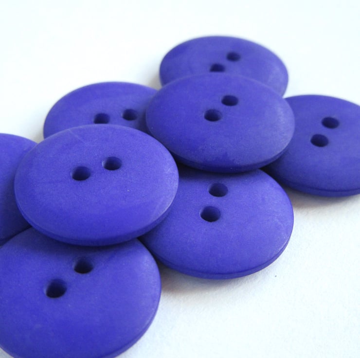 8 x Violet Buttons - Folksy